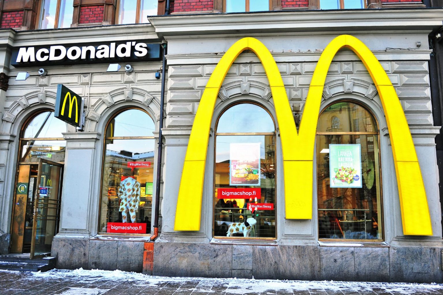 18 Best Fast Food Restaurants in Finland 2025 | Finland Food Menu