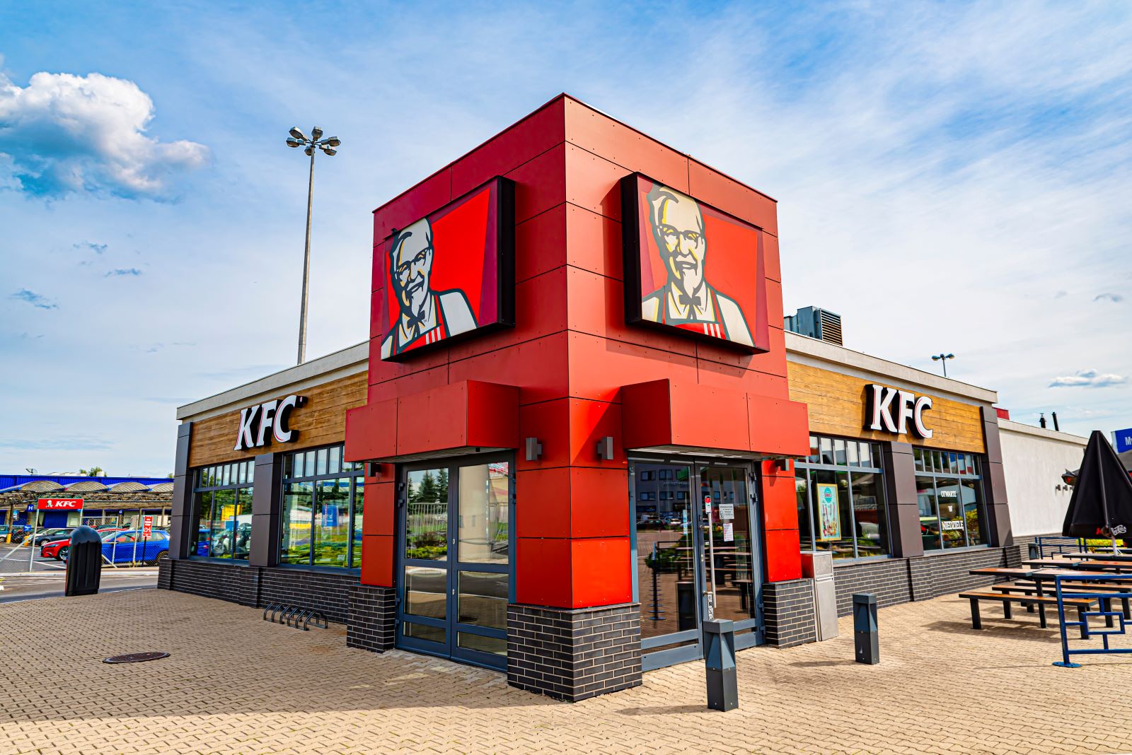 18 Best Fast Food Restaurants in Finland 2025 | Finland Food Menu